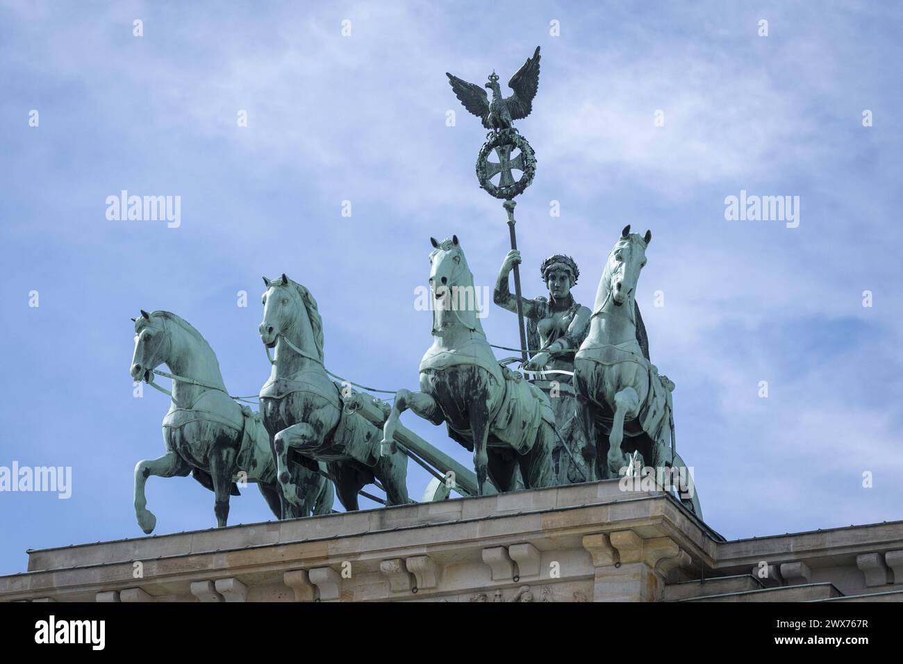 Die Quadriga auf dem Brandenburger Tor in Berlin, 28.03.2024. Berlin ...