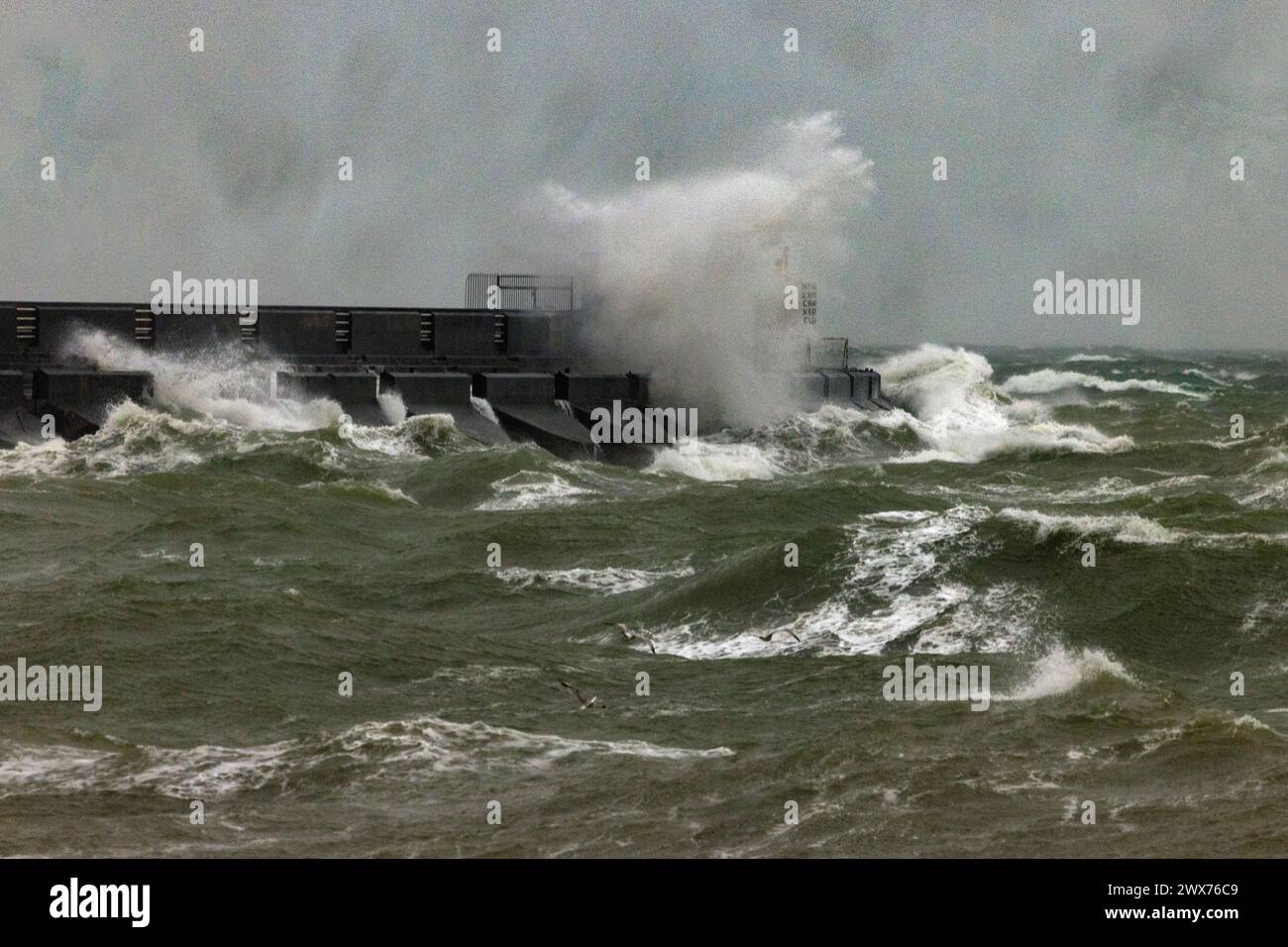 Brighton Beach, City of Brighton & Hove, East Sussex, UK. Big waves ...
