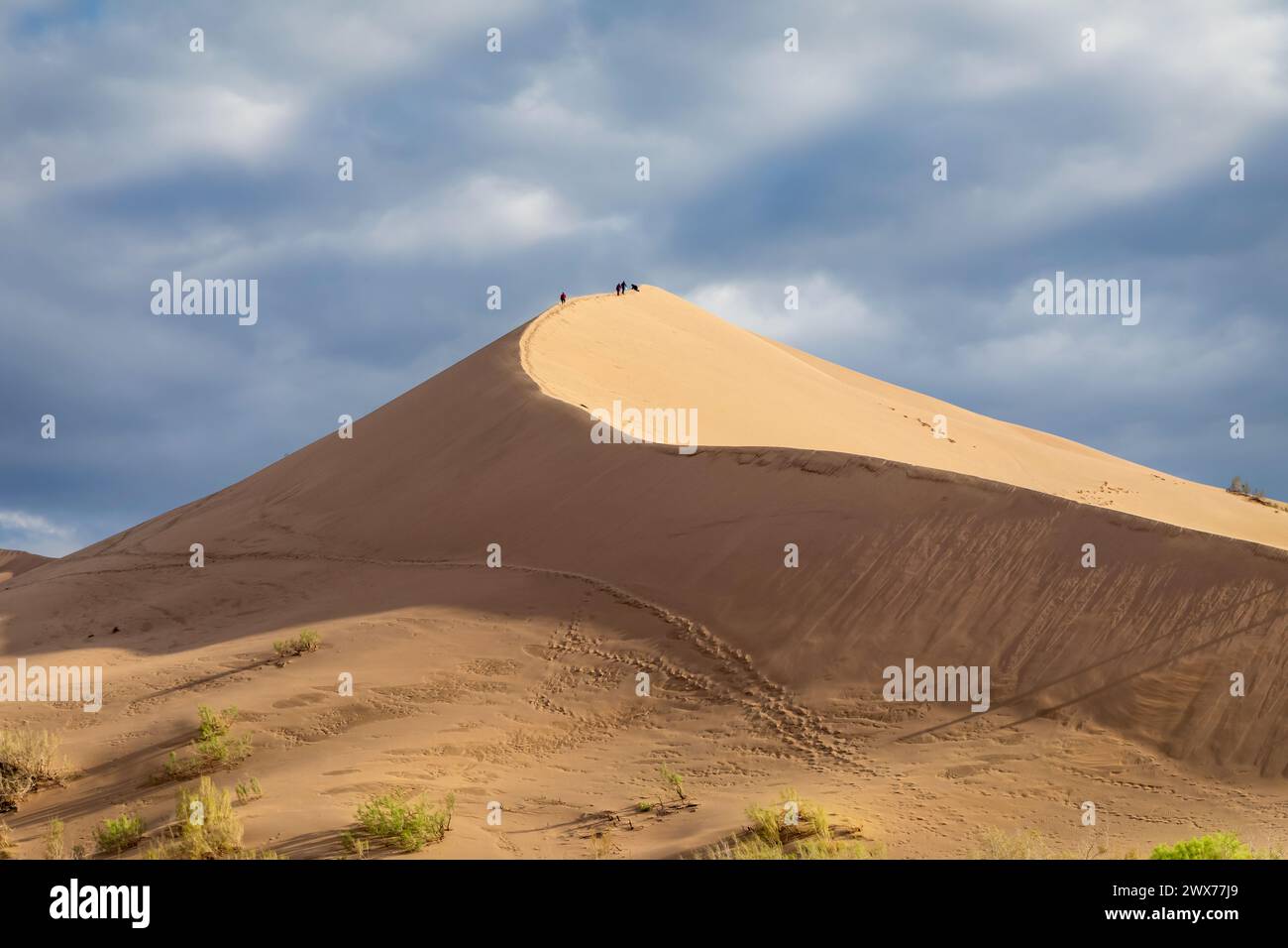 Barchan hi-res stock photography and images - Alamy