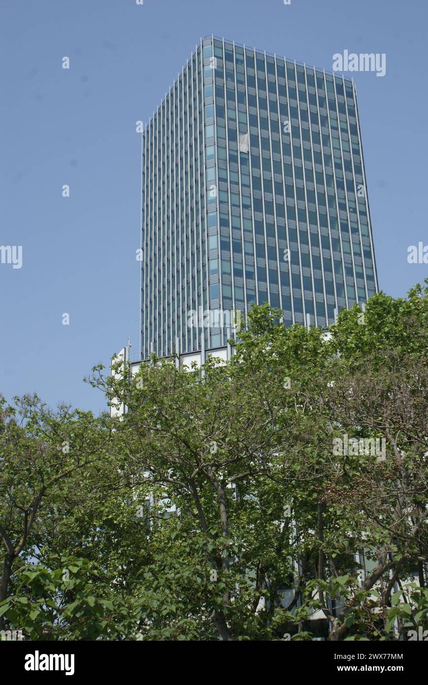 ARCHITECTURE À JUSSIEU , PARIS Stock Photo - Alamy