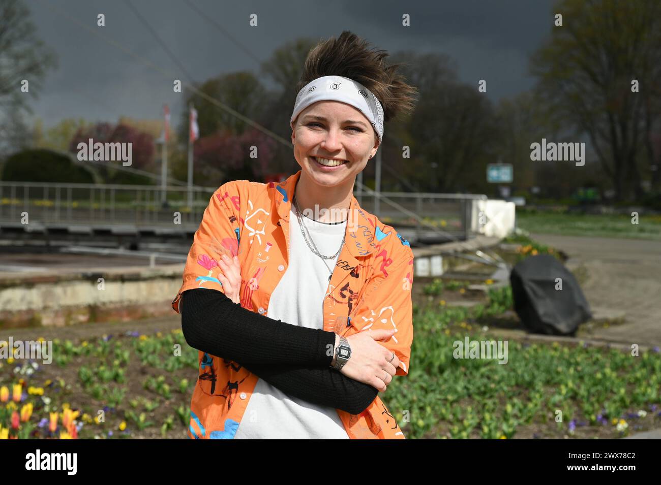 Comedian und Musikerin Coremy posiert bei der Pressekonferenz zur ...