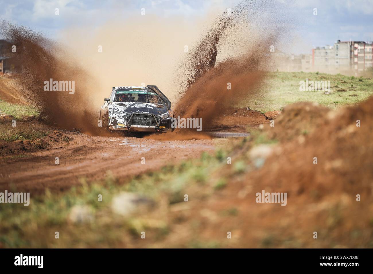 25 MUNSTER Charles, DUMONT Loic, Hyundai I2O Rally2, actionduring the ...