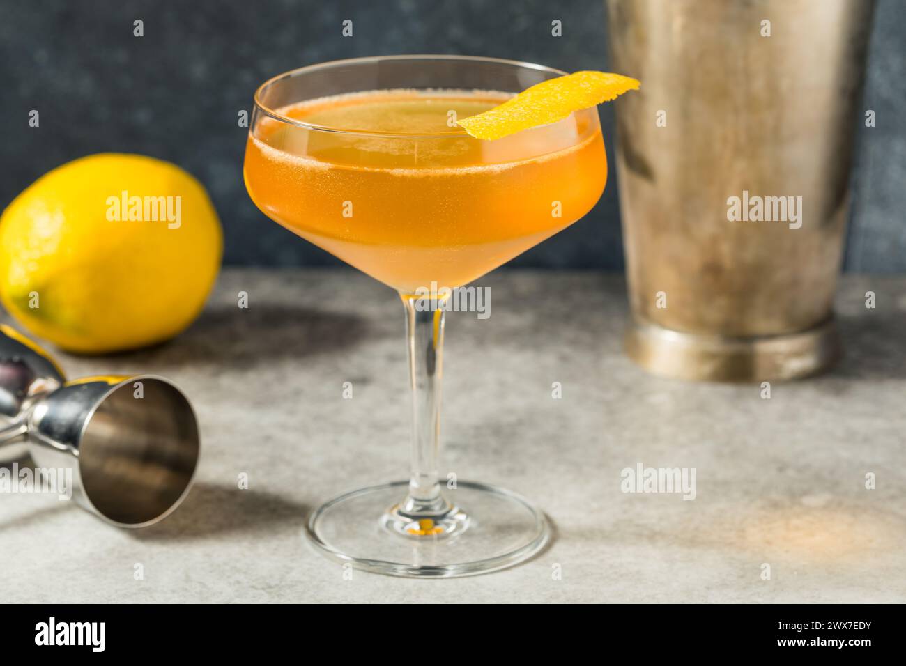 Leap year drink hi-res stock photography and images - Alamy