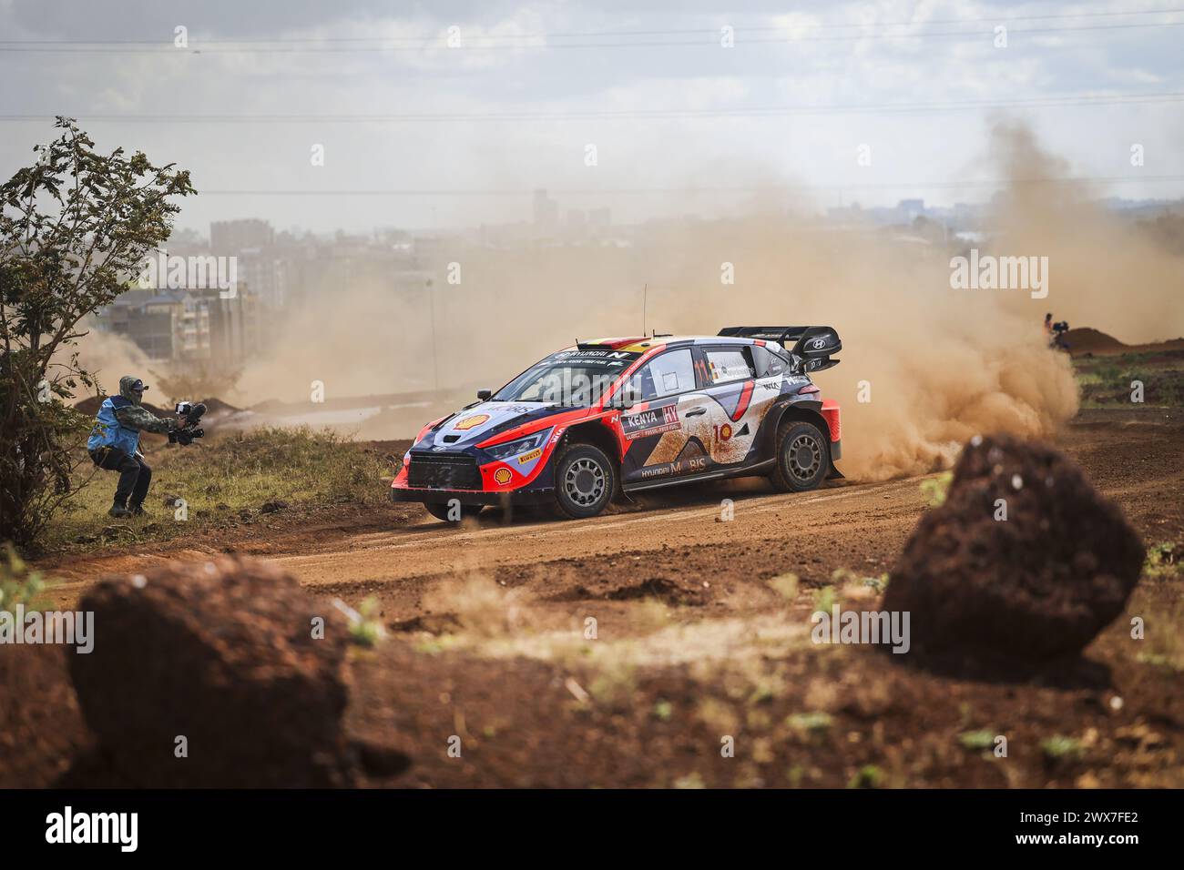11 NEUVILLE Thierry, WYDAEGHE Martijn, Hyundai I20 Rally1, actionduring ...