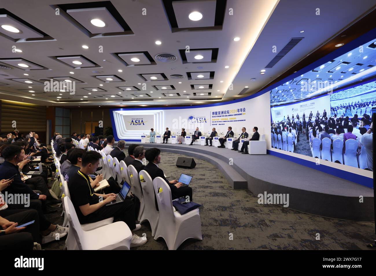 Ai governance hi-res stock photography and images - Alamy