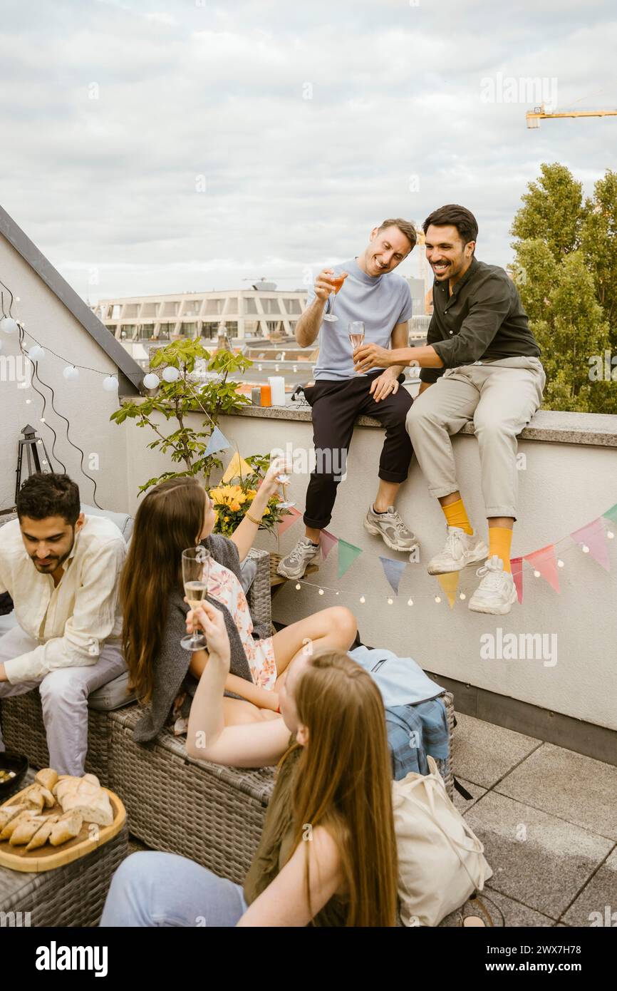Group of men in house hi-res stock photography and images - Alamy