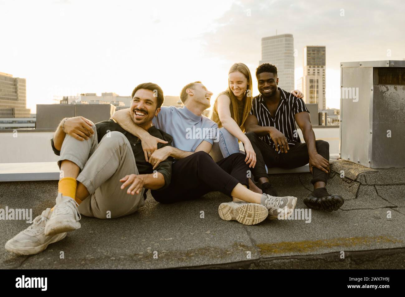 Group people having fun sitting hi-res stock photography and images - Alamy