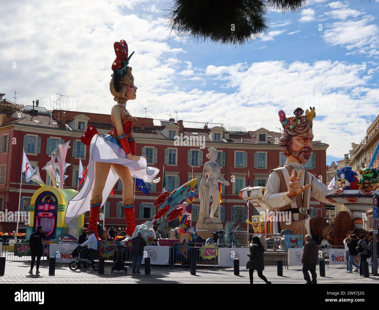 The grotesque giant puppets that are a feature of the Nice carnival ...