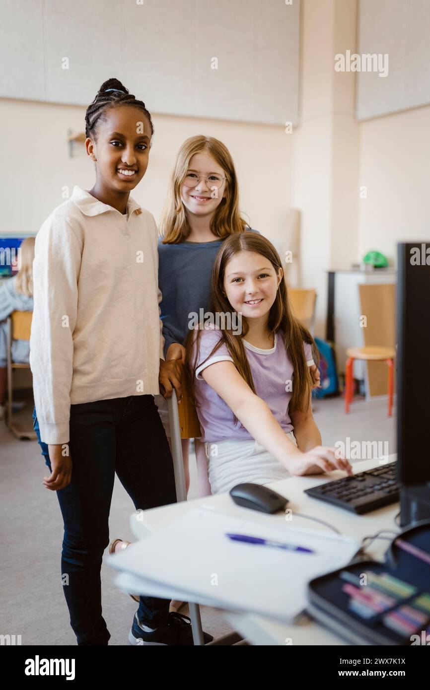 Multiracial e children hi-res stock photography and images - Alamy