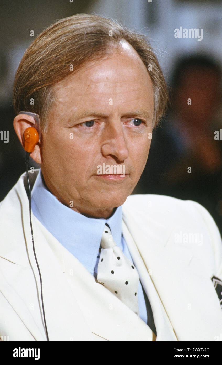 American journalist and writer Tom Wolfe, attending the literary ...