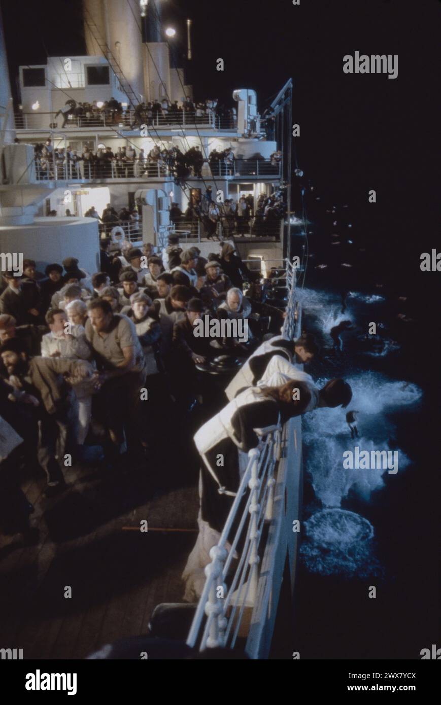 Titanic Year : 1997 USA Director : James Cameron Stock Photo - Alamy