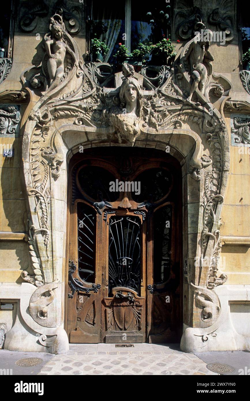 Building 29 avenue Rapp, Paris 7th arrondissement Construction: 1900 ...