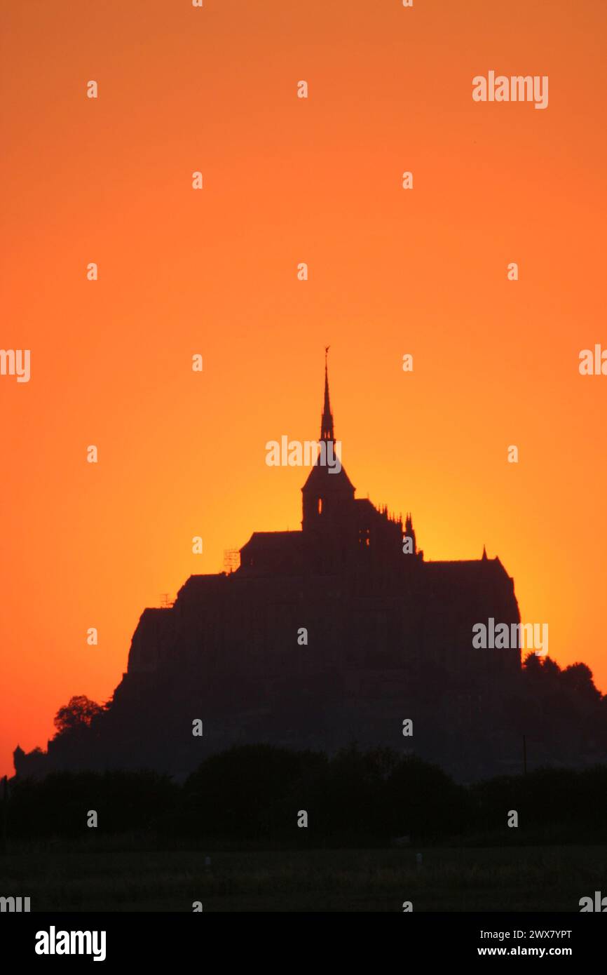 tourism, France, normandy, manche, Mont Saint-Michel bay, mount outline ...