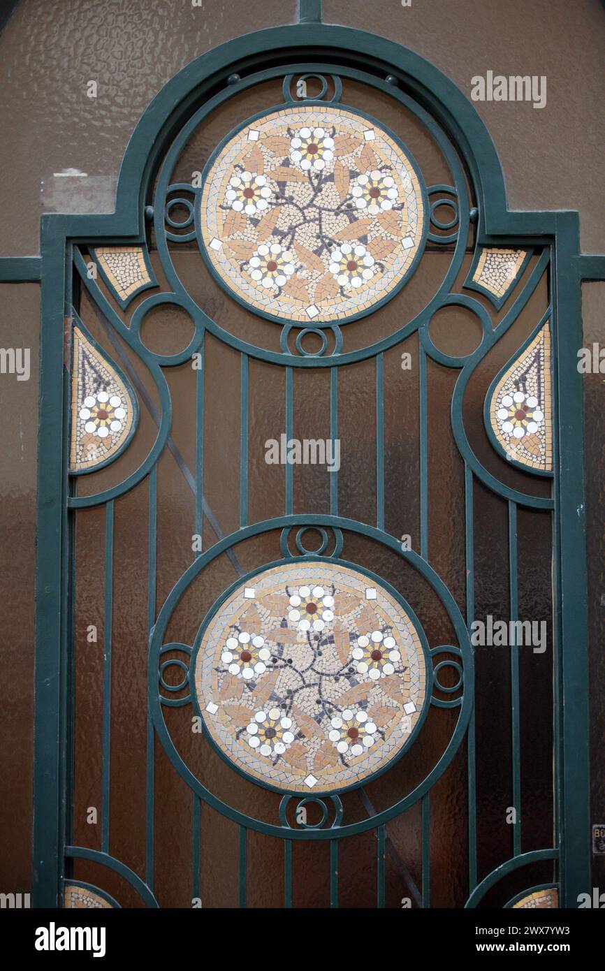 Building 1 rue Boulard in Paris, 14th arrondissement Built in: 1911 ...