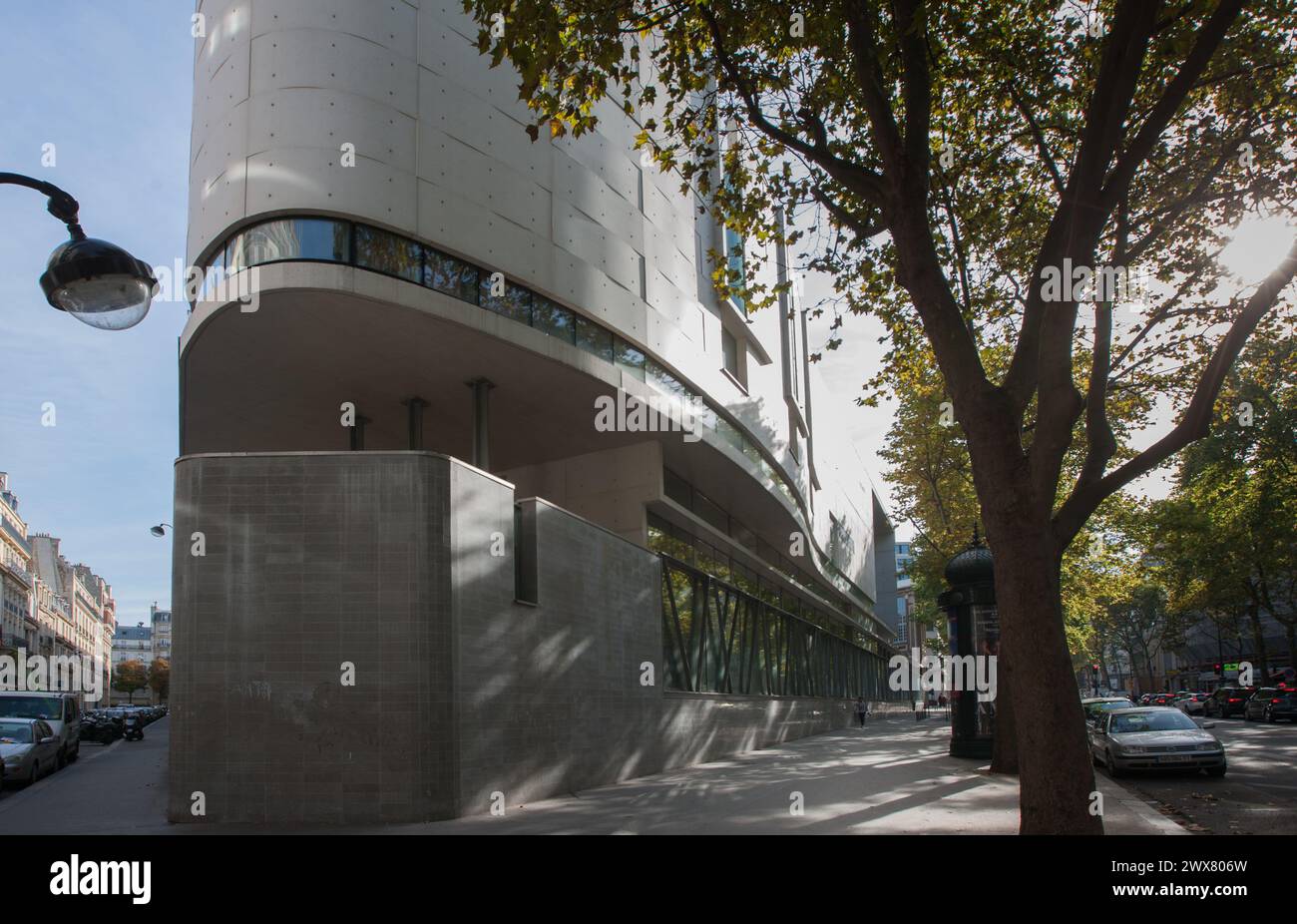 Paris, 145 boulevard Malesherbes, Lycée Carnot, facades of brand new ...