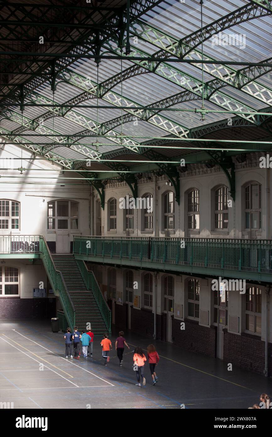 Paris, 145 boulevard Malesherbes, lycee carnot, la marquise, building ...