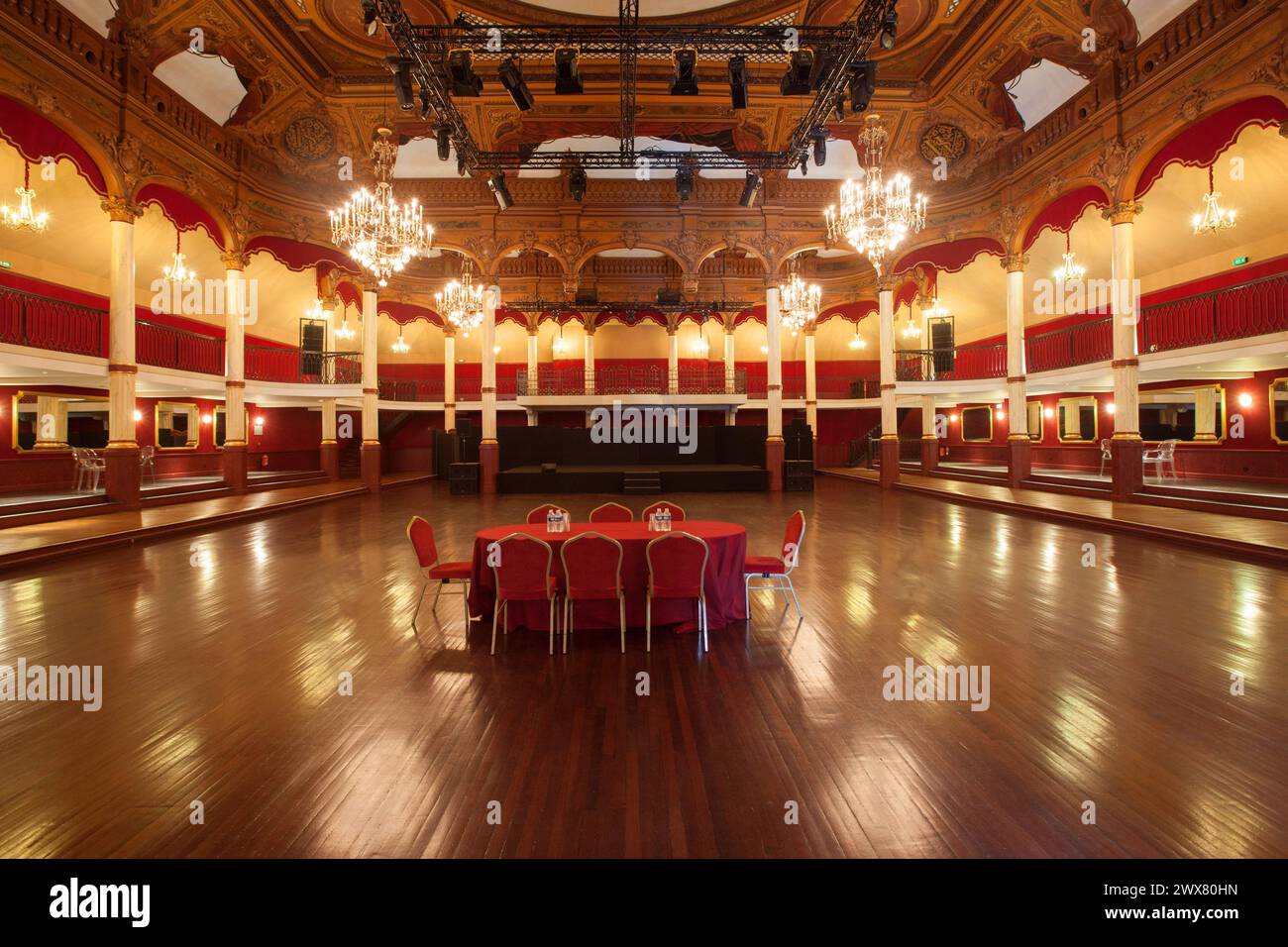 Paris, 39-41 avenue de Wagram, 17th arrondissement, Salle Wagram ...