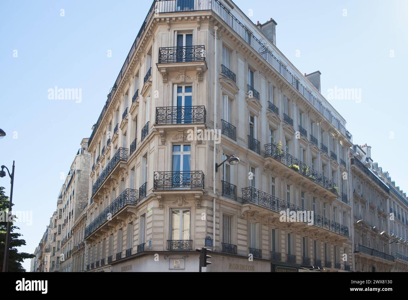 Paris,8th arrondissement, 240 rue du Faubourg Saint-Honoré, building ...