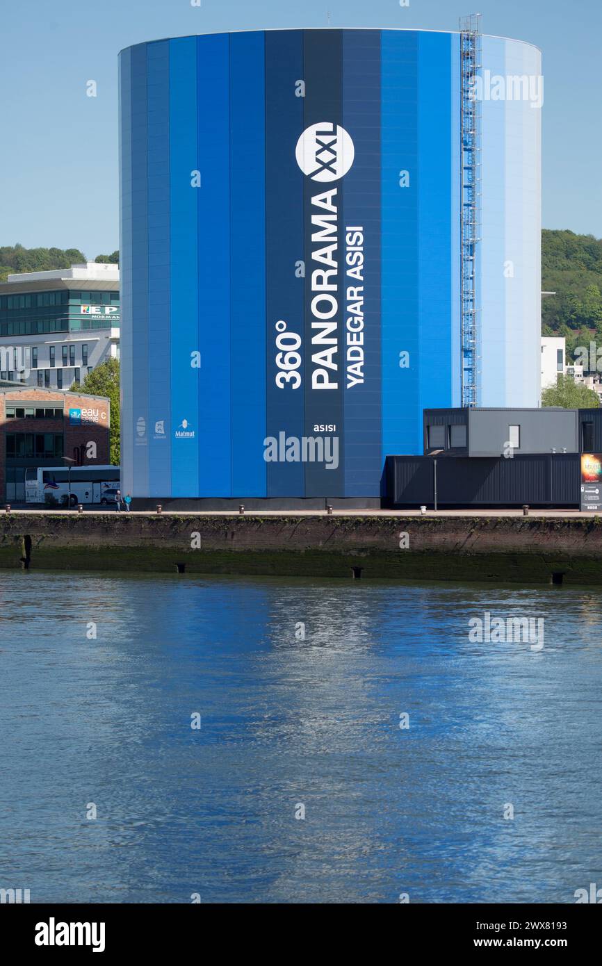 France, Rouen, quay, Promenade Normandie-Niemen, docks, Panorama XXL ...