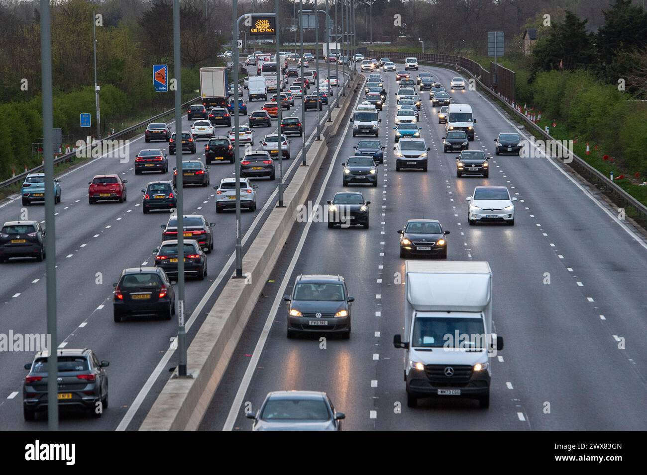 Red x sign motorway hi-res stock photography and images - Alamy