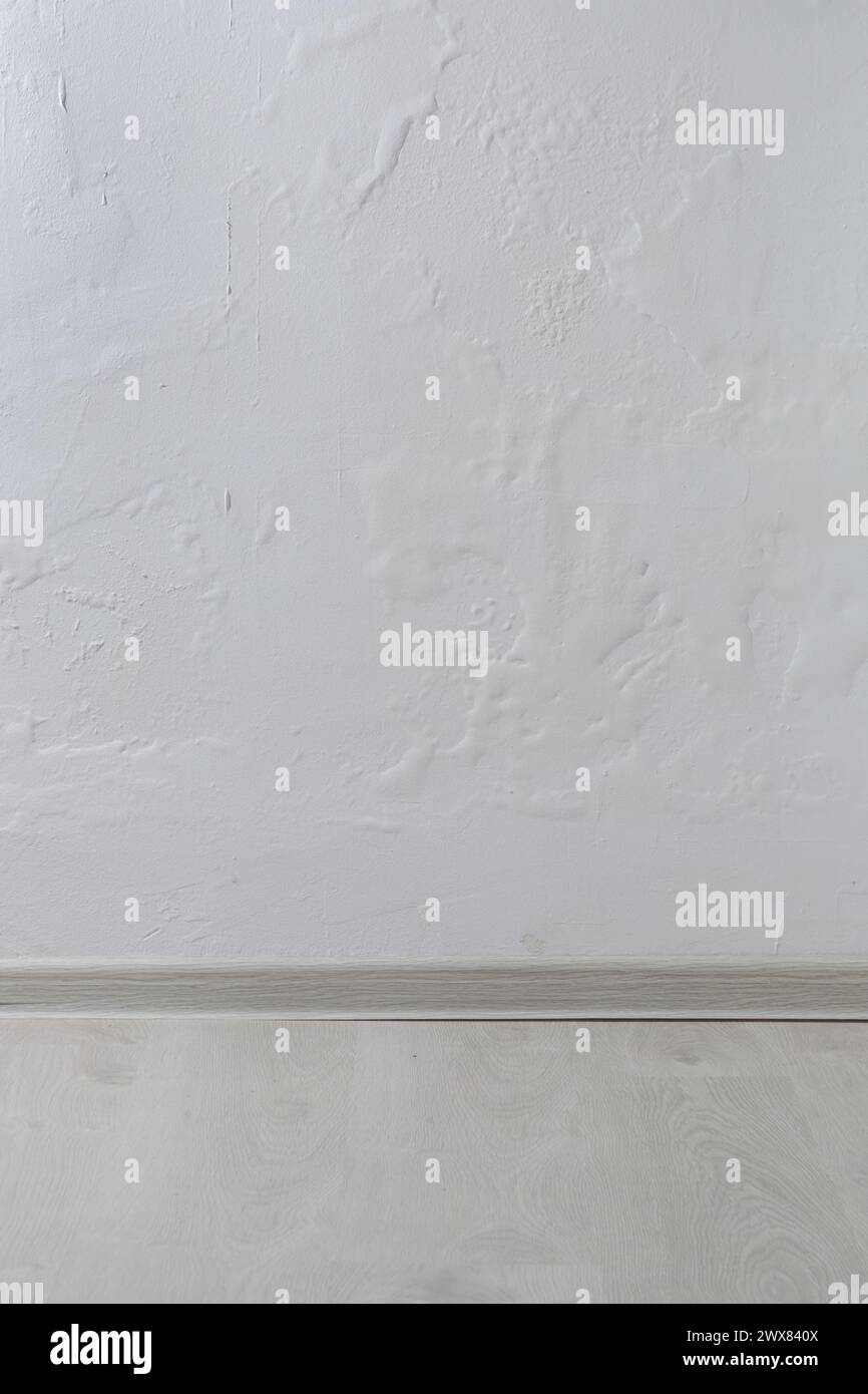 Saltpeter on the wall, Closeup of wall stained with water infiltration ...