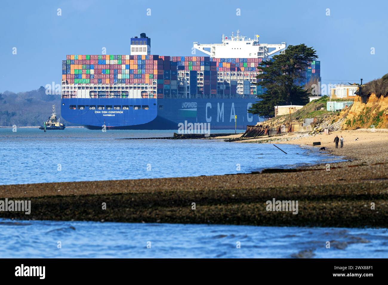 The LNG-powered Ultra Large container ship CMA CGM Concorde heading in ...