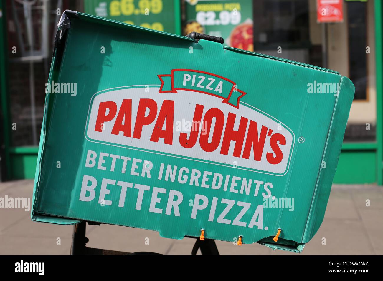 London, UK. 26th Mar, 2024. A Papa John's delivery box seen on a ...