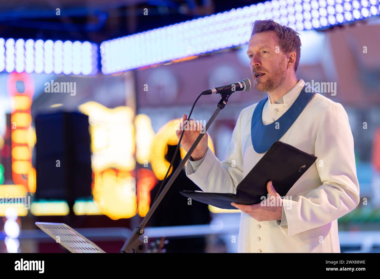 Erfurt, Germany. 28th Mar, 2024. Fairground pastor Klaus Zebe speaks at ...