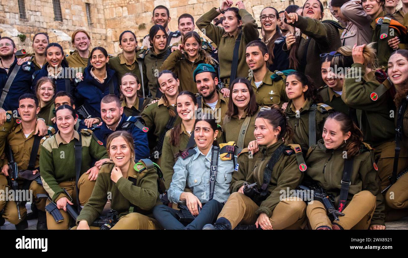 Portrait of a group of soldiers, Induction ceremony for new graduates ...
