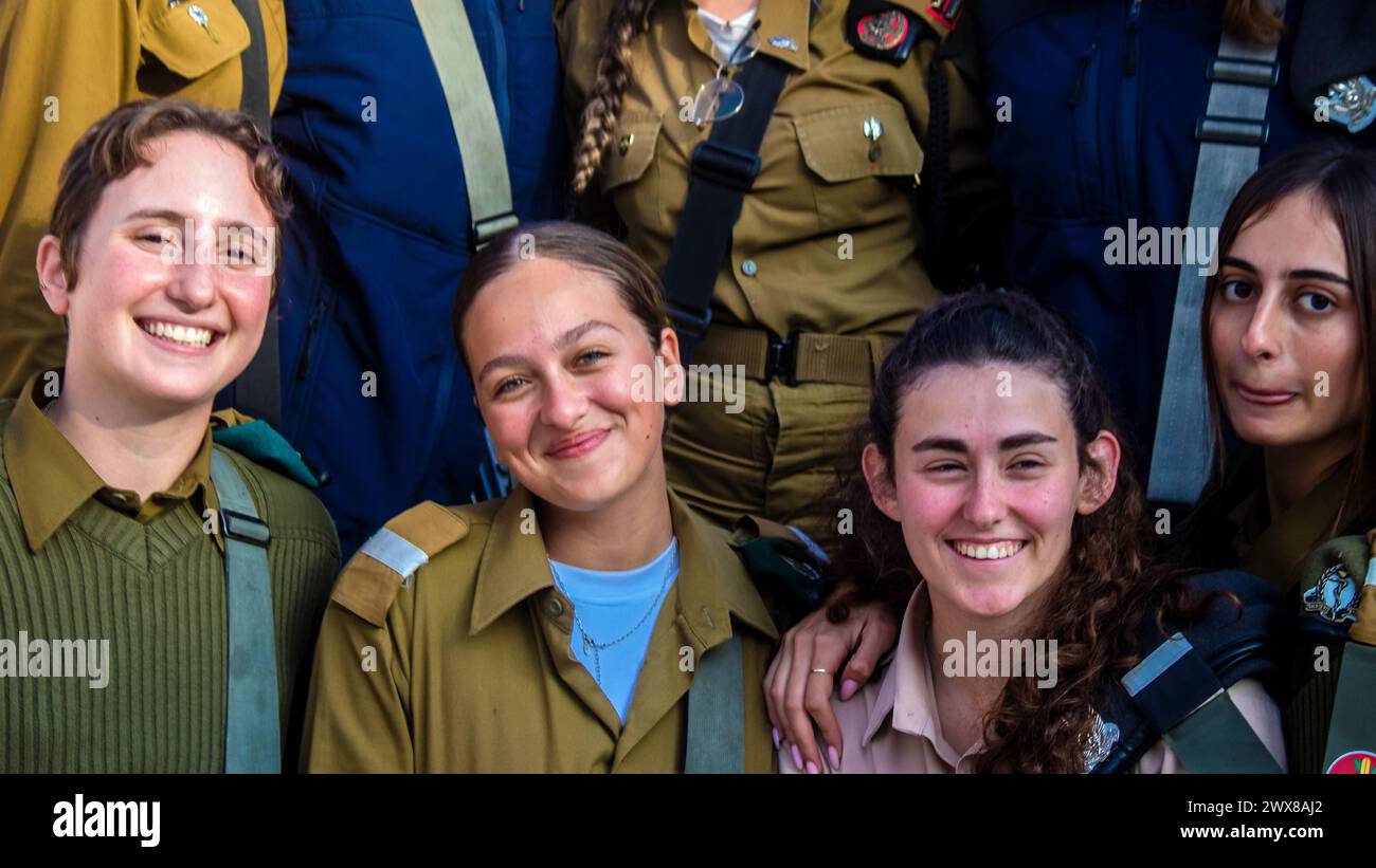 Portrait of a group of soldiers, Induction ceremony for new graduates ...