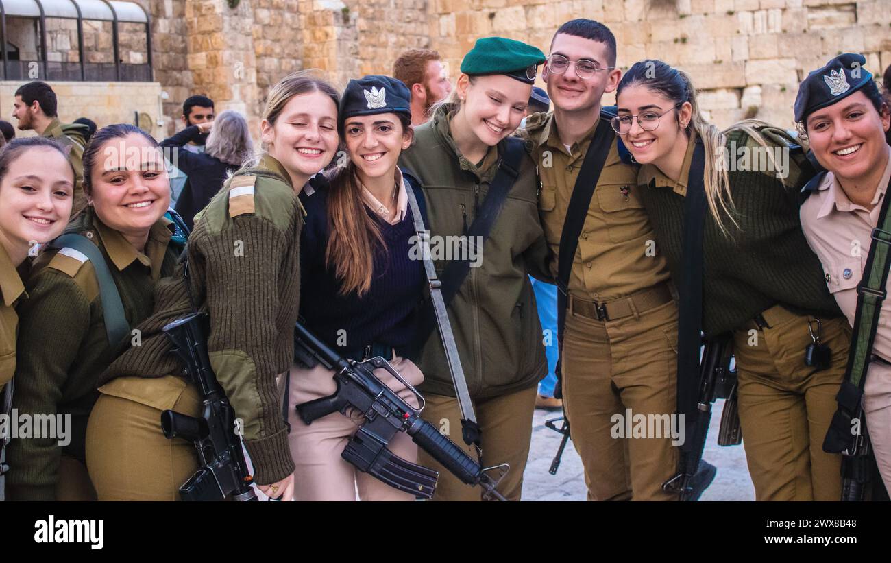 Portrait of soldiers, Induction ceremony for new graduates of the IDF ...