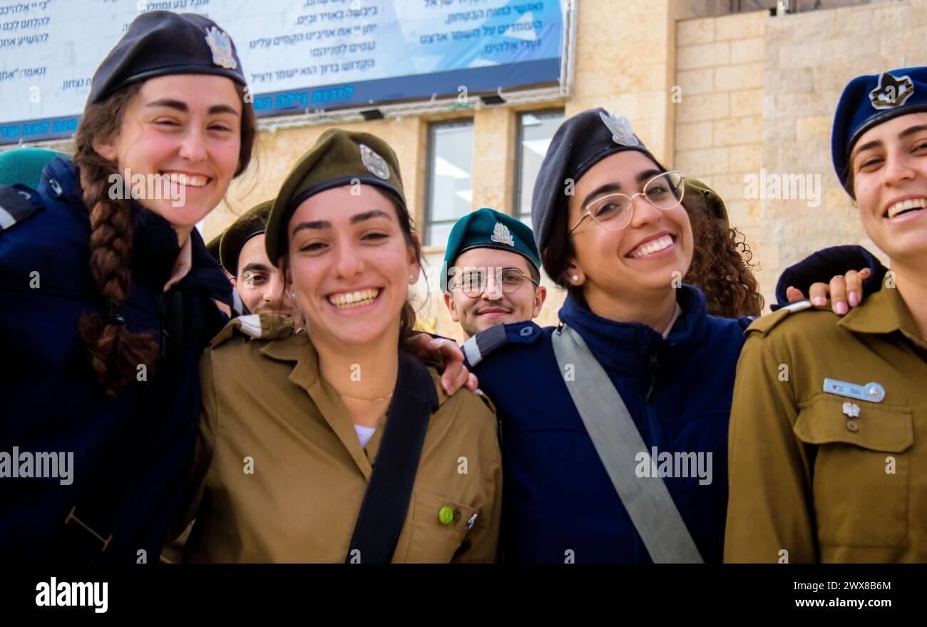 Portrait of soldiers, Induction ceremony for new graduates of the IDF ...