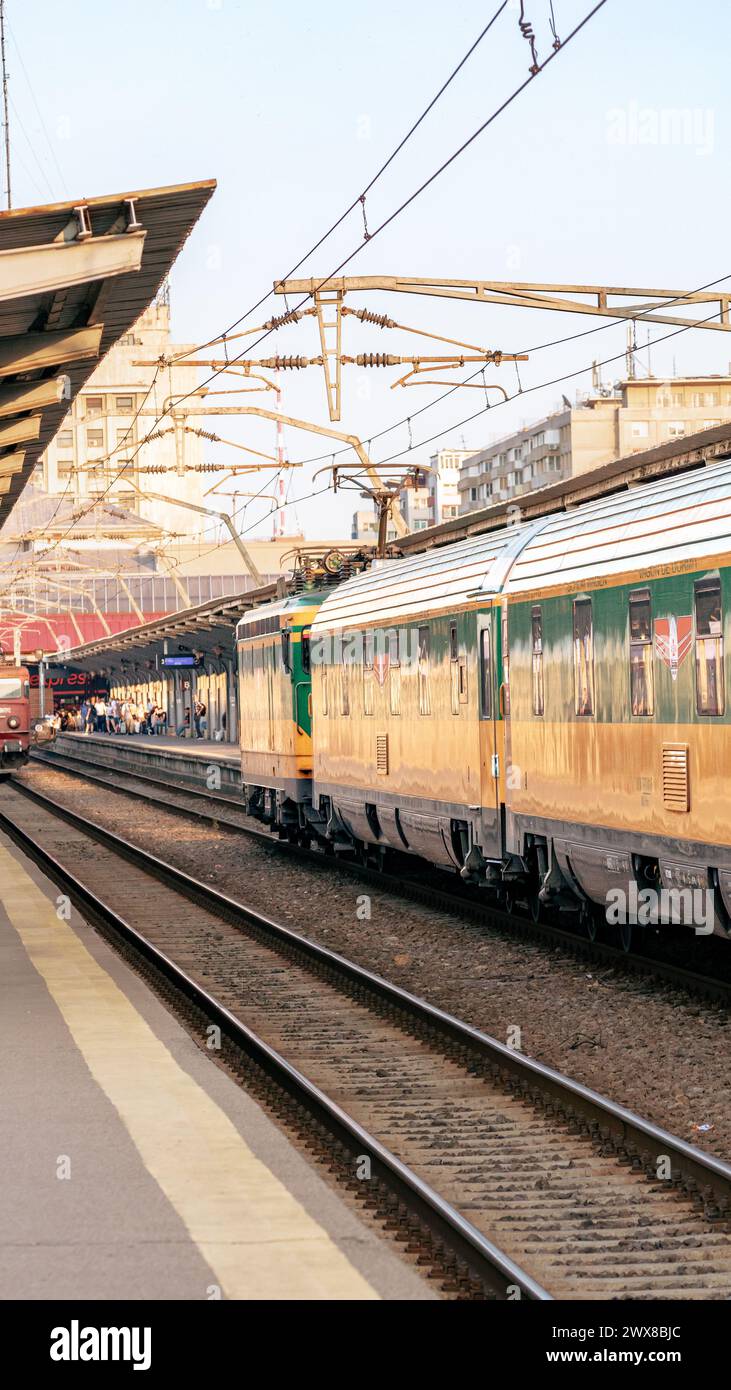 Train at Bucharest North Railway Station (Gara de Nord Bucuresti Stock ...