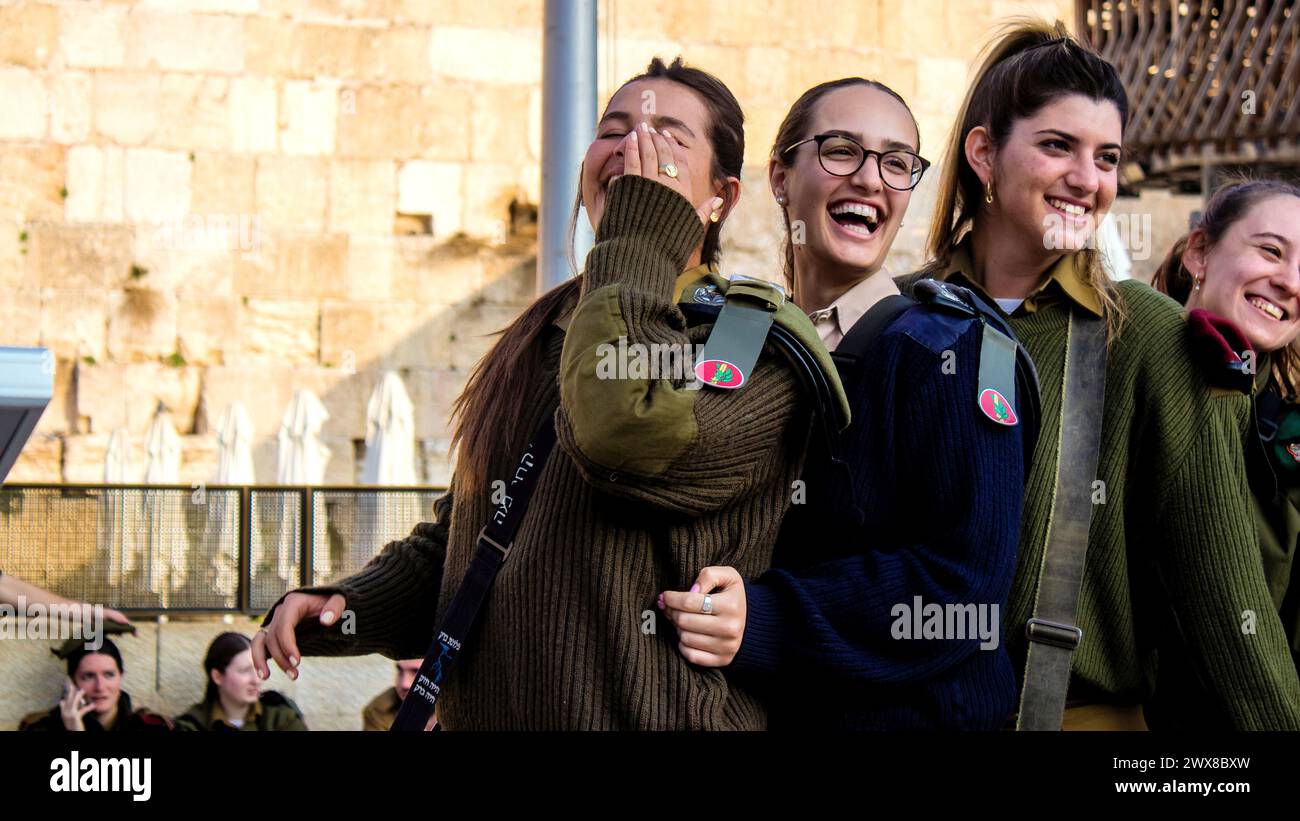 Portrait of soldiers, Induction ceremony for new graduates of the IDF ...
