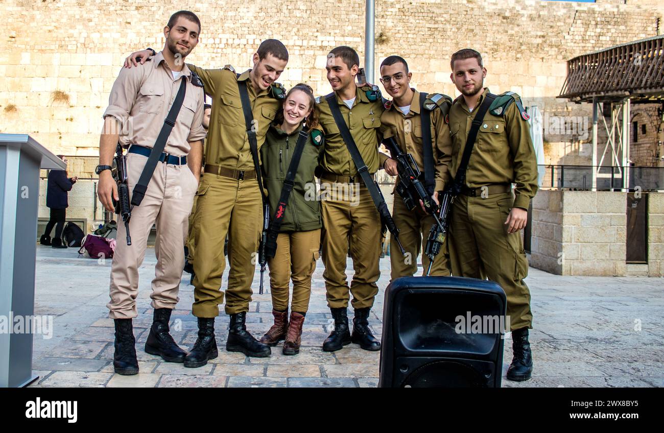 Portrait of soldiers, Induction ceremony for new graduates of the IDF ...