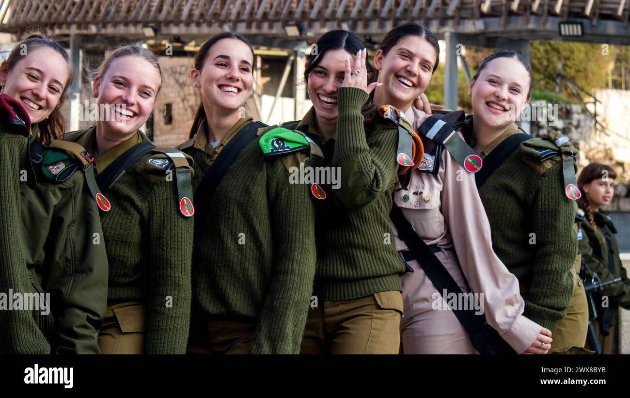 Portrait of soldiers, Induction ceremony for new graduates of the IDF ...