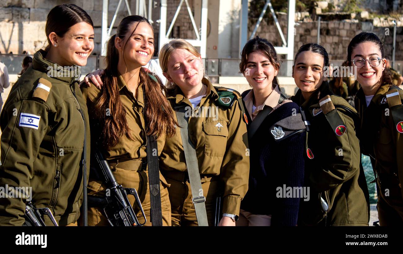 Portrait of soldiers, Induction ceremony for new graduates of the IDF ...