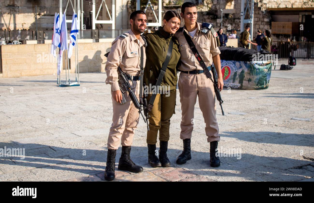 Portrait of soldiers, Induction ceremony for new graduates of the IDF ...