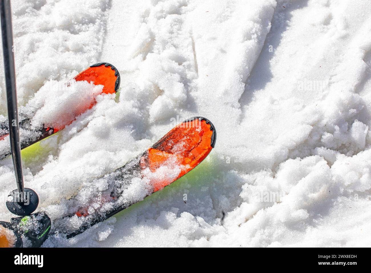 Wet loose snow hi-res stock photography and images - Alamy