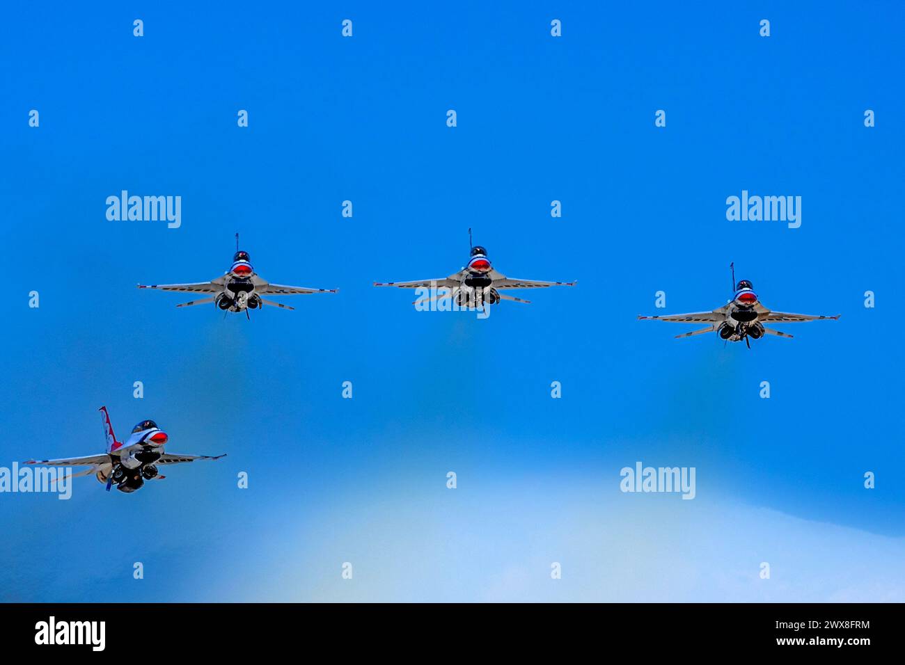 Aerial maneuvers training hi-res stock photography and images - Alamy