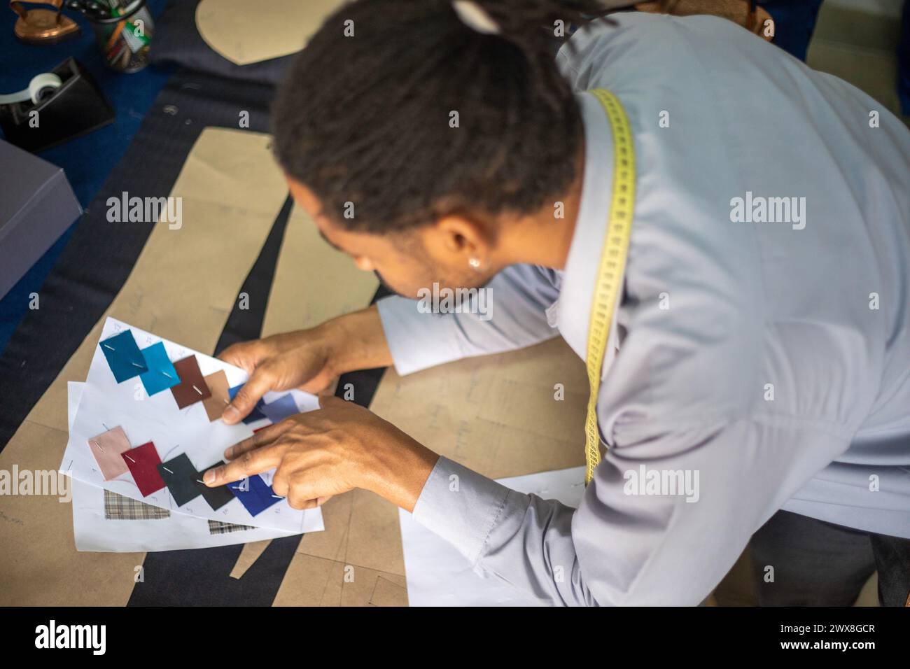 Bespoke paper pattern hi-res stock photography and images - Alamy