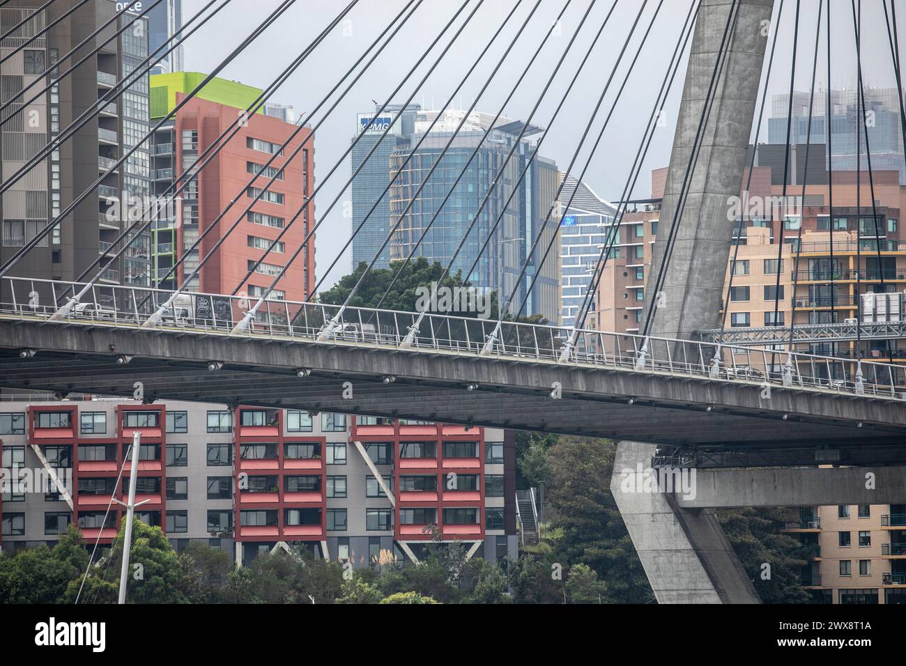 Bridge cables close up hi-res stock photography and images - Alamy