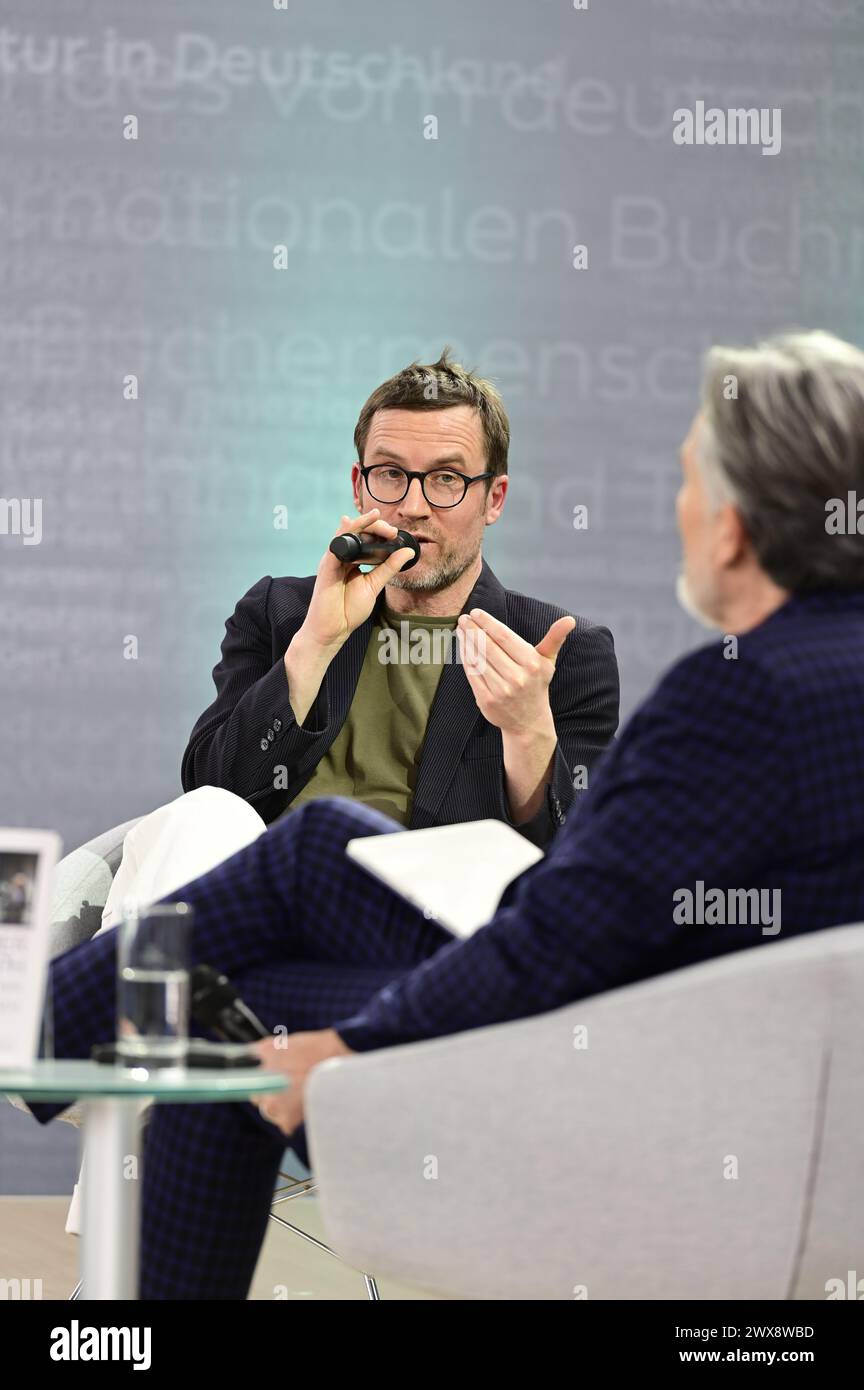 Philipp Felsch im Gespräch zu seinem Buch 'Der Philosoph: Habermas und ...