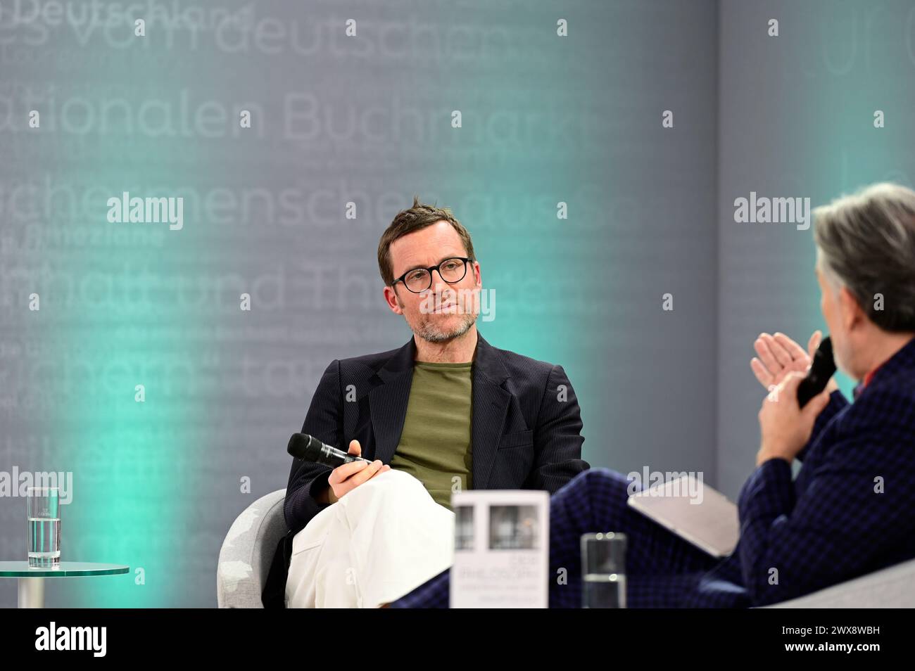 Philipp Felsch im Gespräch zu seinem Buch 'Der Philosoph: Habermas und ...