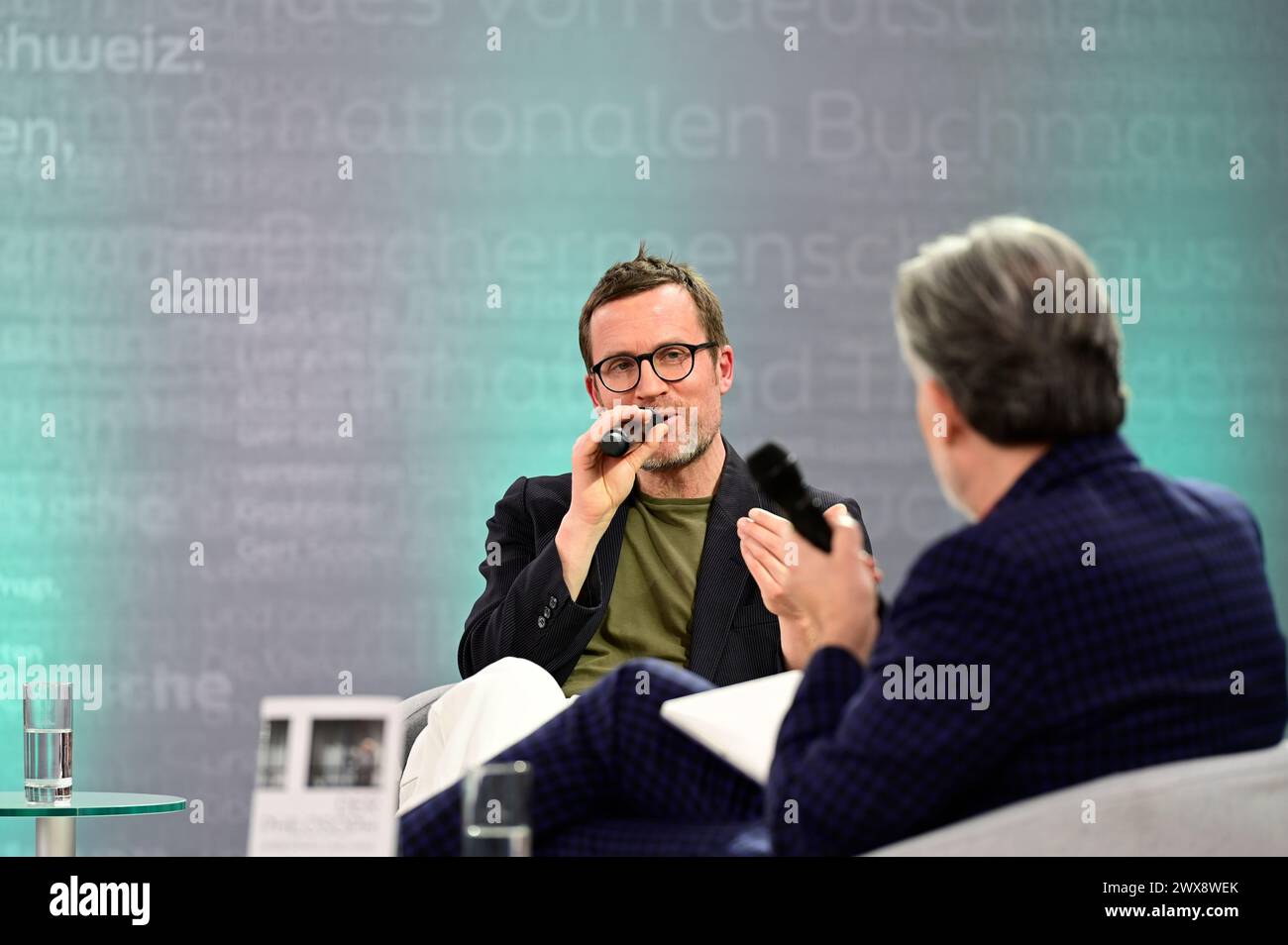 Philipp Felsch im Gespräch zu seinem Buch 'Der Philosoph: Habermas und ...