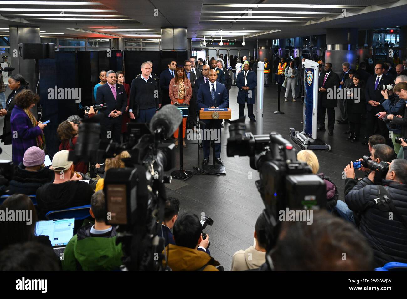 New York City Mayor Eric Adams announces a gun scanner pilot program at ...
