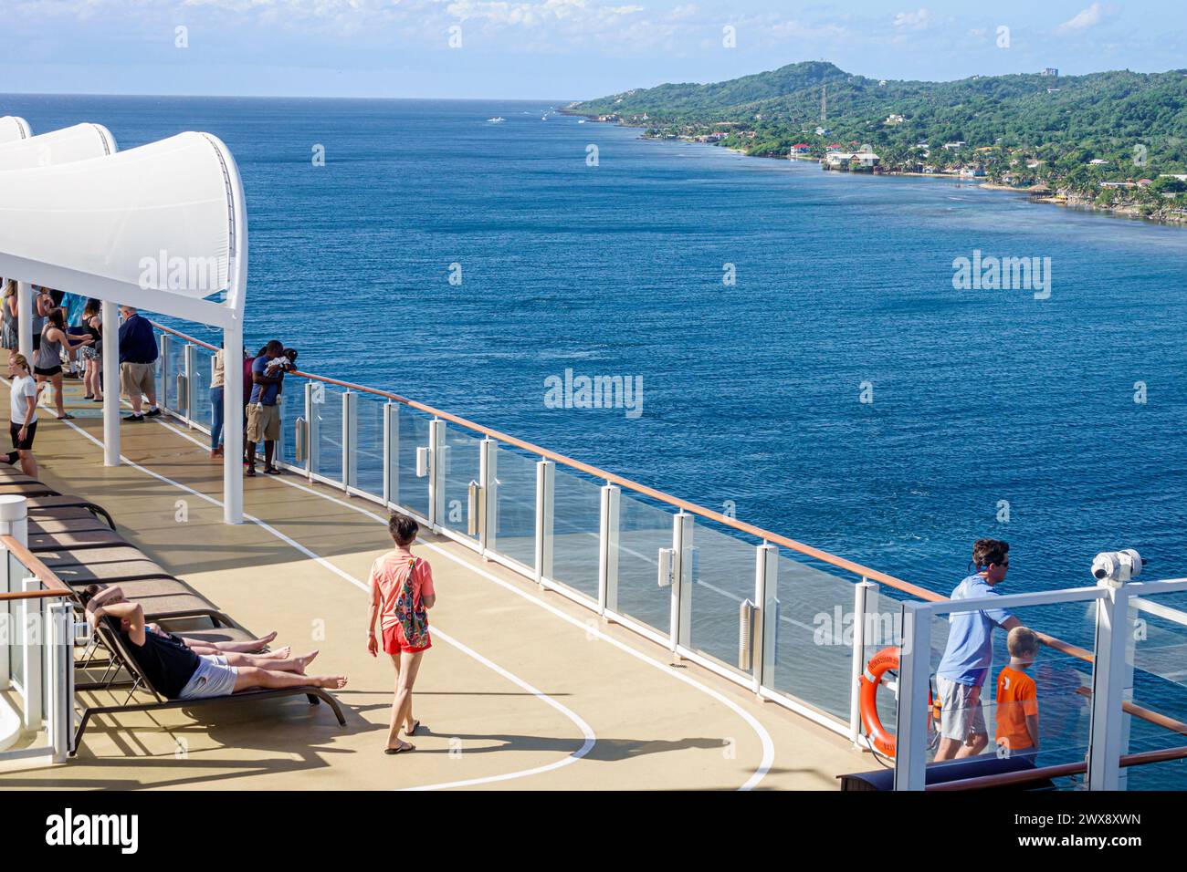 Port Roatan Honduras,Coxen Hole Bay Islands,West Bay,Keyhole Bay ...