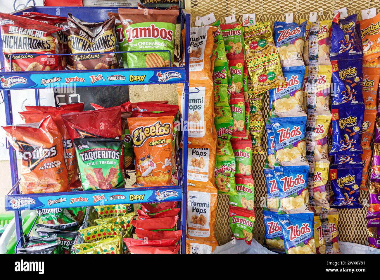 Chips doritos cheetos taqueritos zambos zibas hi-res stock photography ...