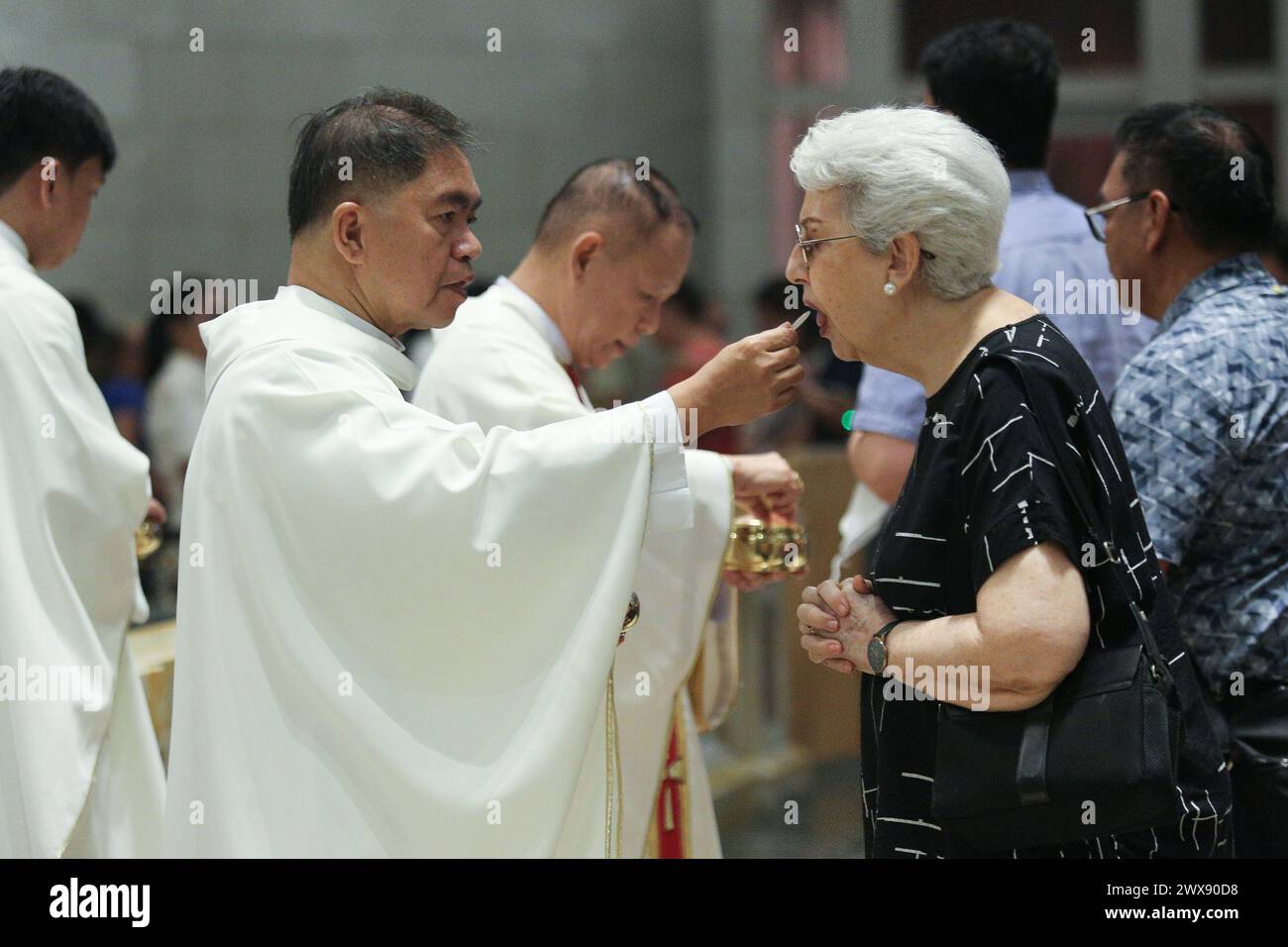 Philippines communion hi-res stock photography and images - Alamy