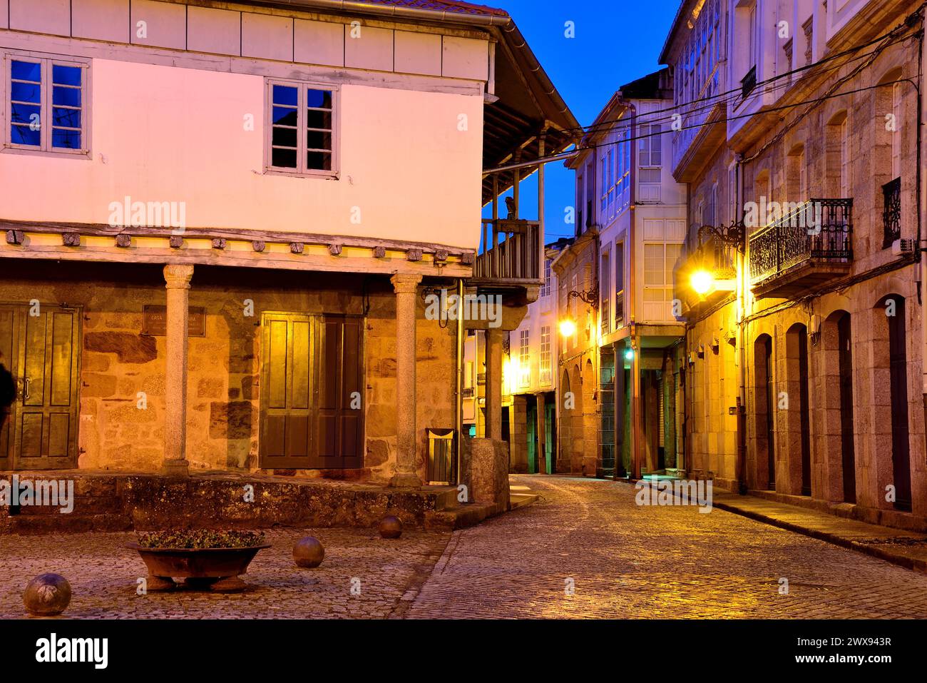 Canton square hi-res stock photography and images - Alamy